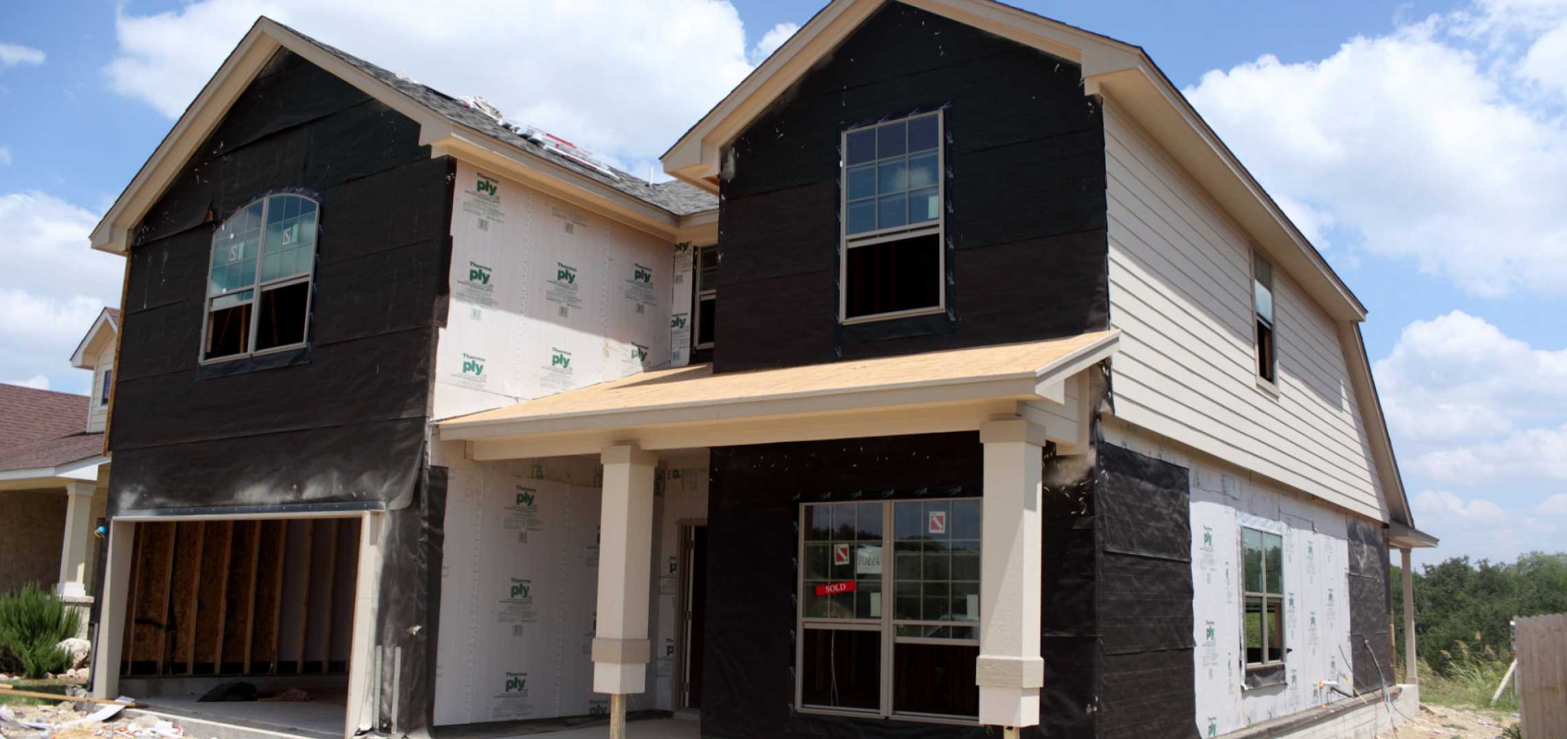 Austin home prices rise slightly, listings skyrocket | Urbanize Austin