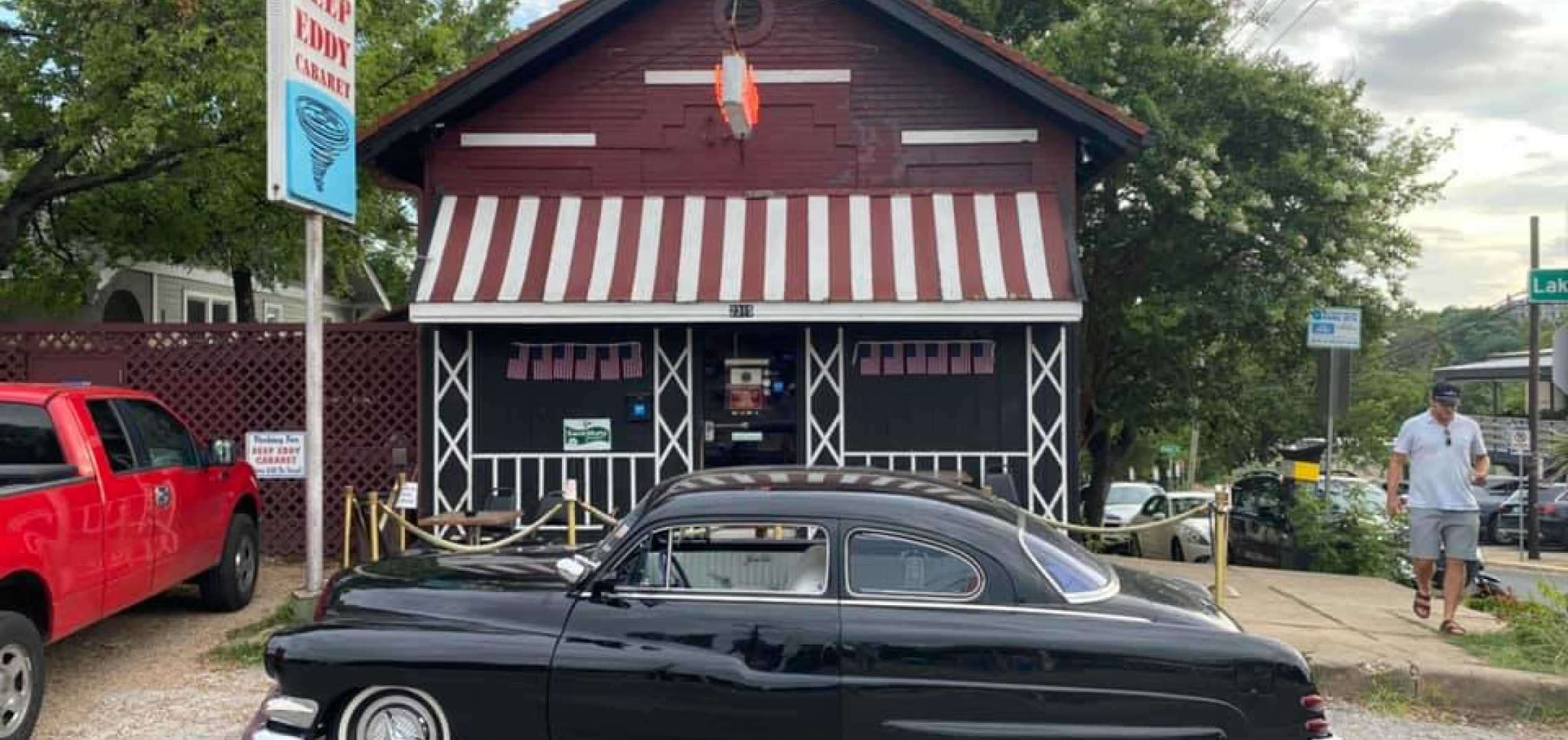 City landmarks West Austin dive bar | Urbanize Austin