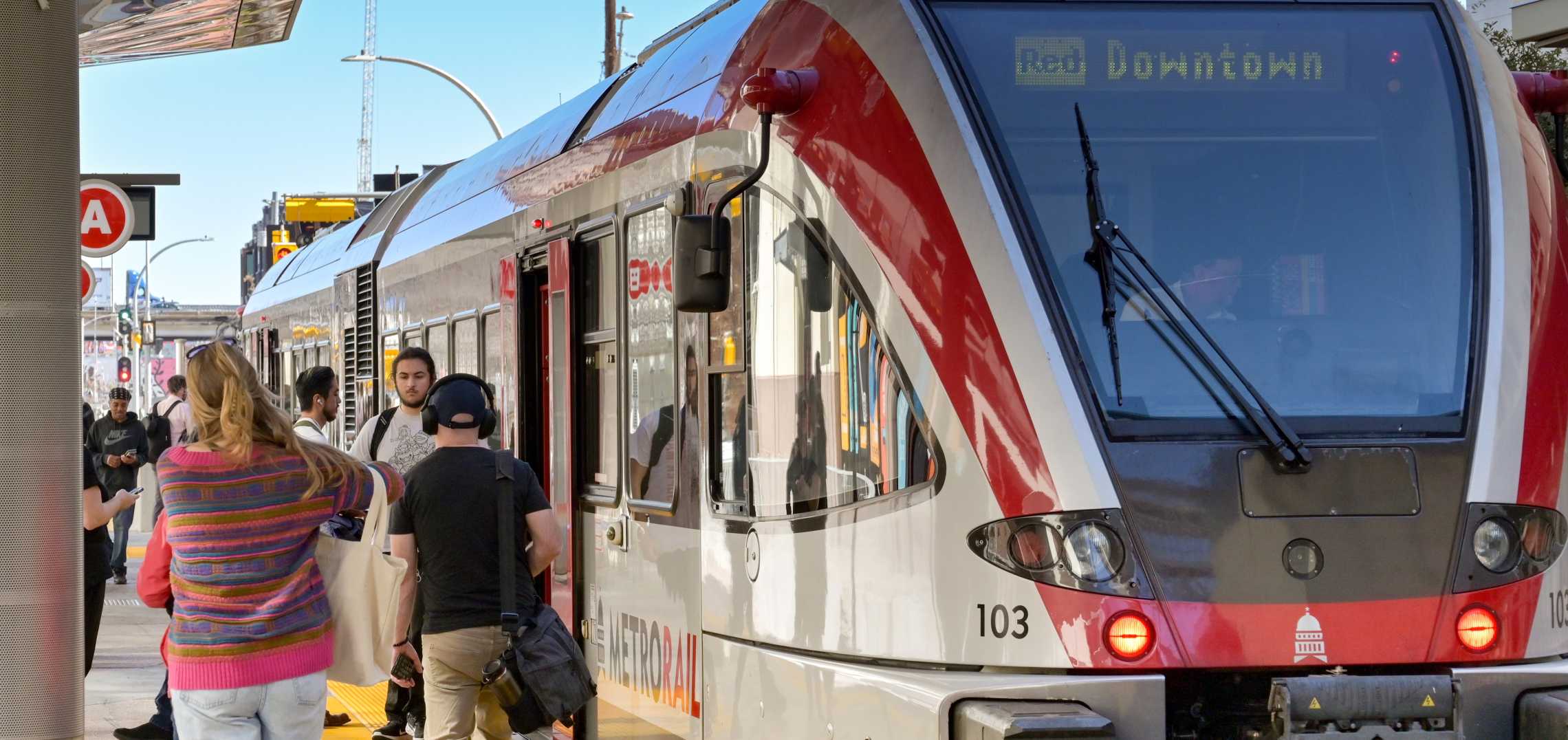 Light rail rolls ahead with funding approval | Urbanize Austin