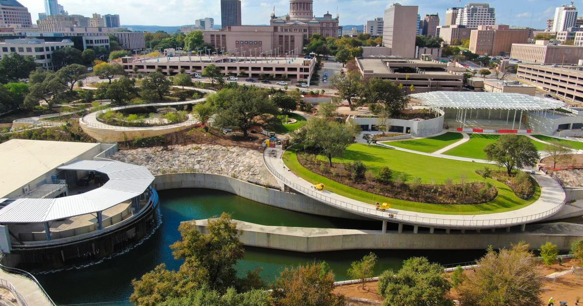 Waterloo Park booze approved, electric buses on the move | Urbanize Austin